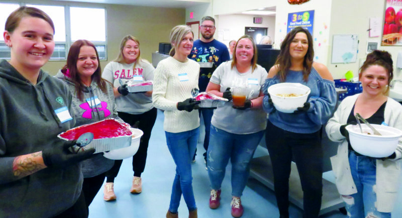 Buckeye Elementary Thanksgiving Feast | News, Sports, Jobs - Salem News
